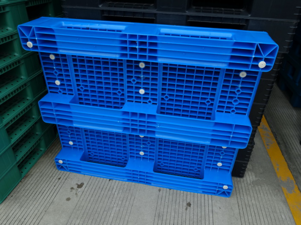 How to Stack a Pallet Safely and Efficiently in Warehouses